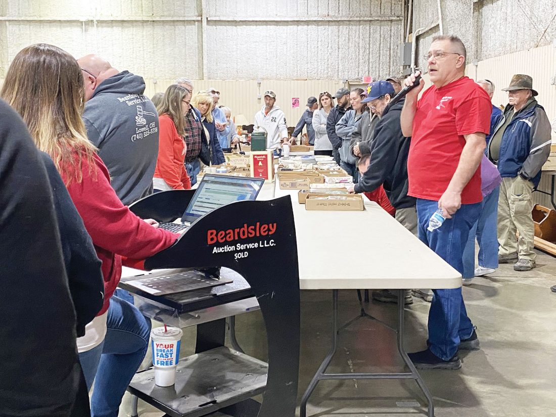 Customers pick through wares at Marietta auction | News, Sports, Jobs ...